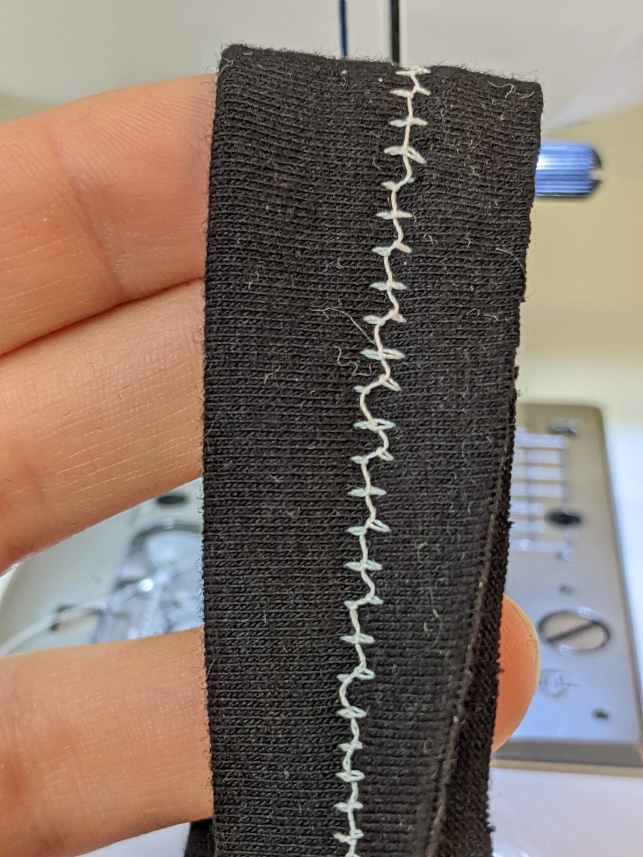 Comment utiliser une aiguille double ? conseils - CAMIMADE