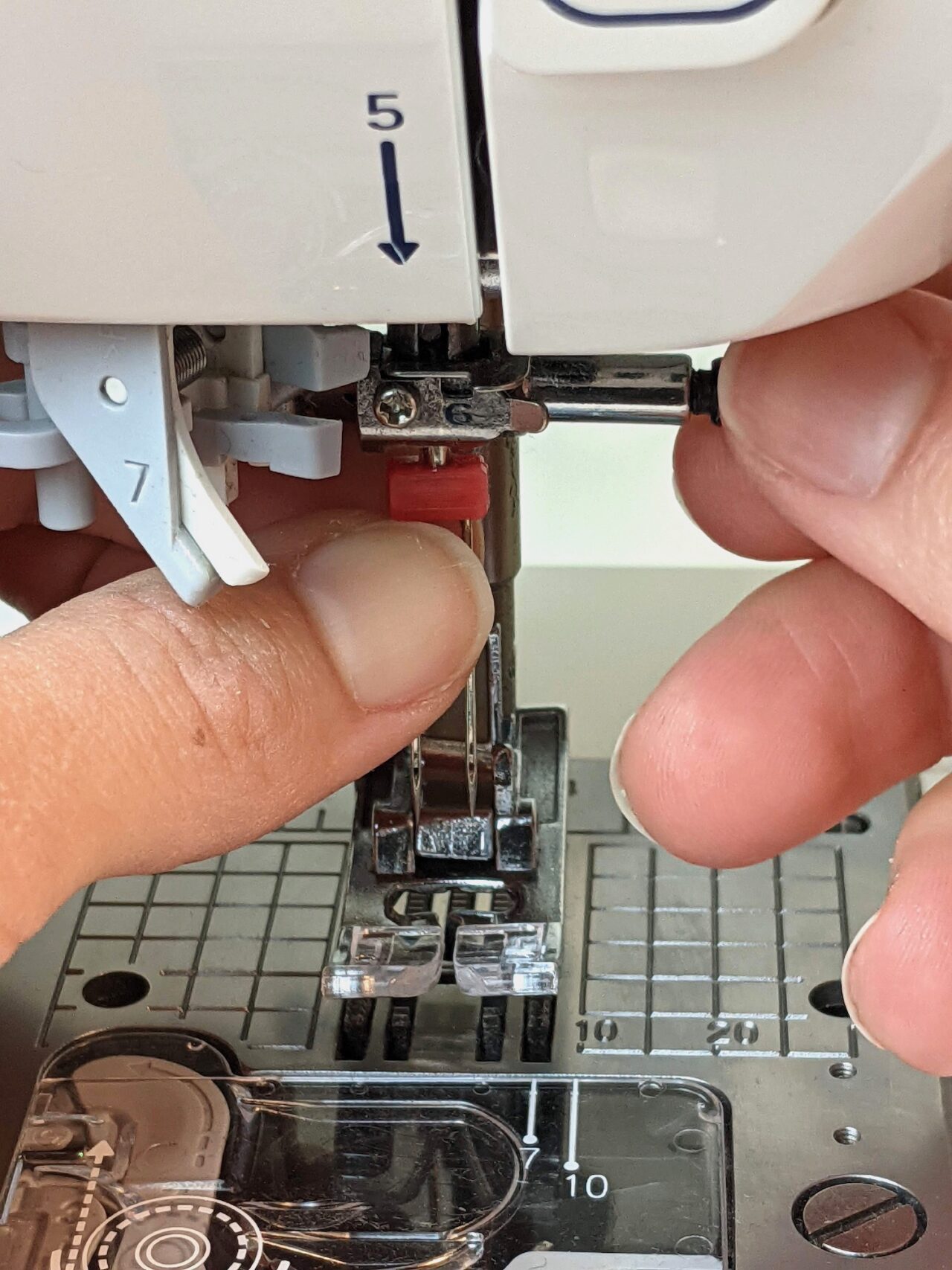 Comment utiliser une aiguille double ? conseils - CAMIMADE