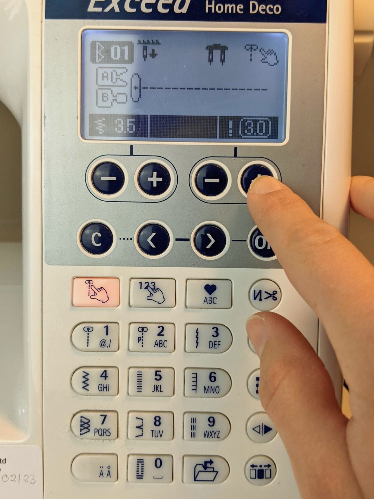 How to use a twin needle? Tips - CAMIMADE